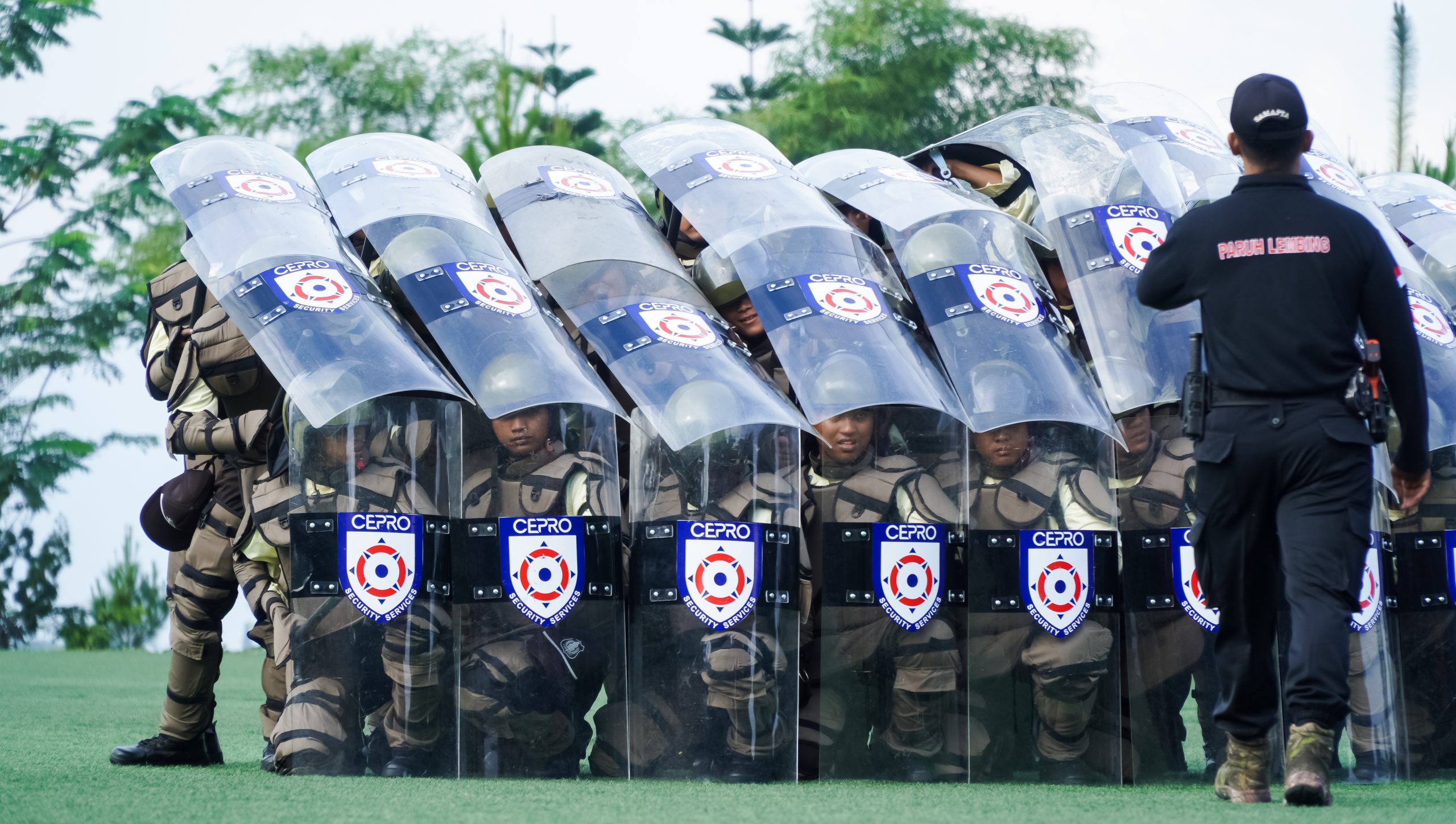 Drill Tameng Adalah Salah Satu Materi Latihan PHH - Central Cipta Securindo